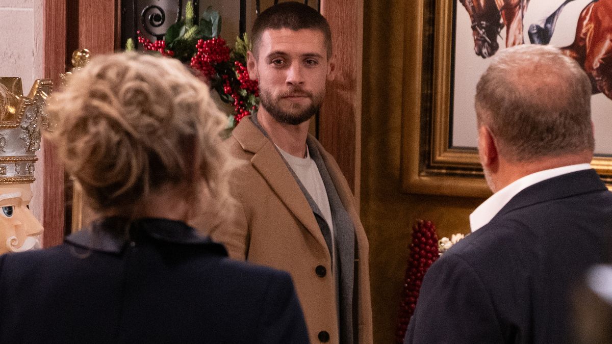 Emmerdale ‘reveals’ Joe Tate’s true plan for Kim as Will ‘returns from ...