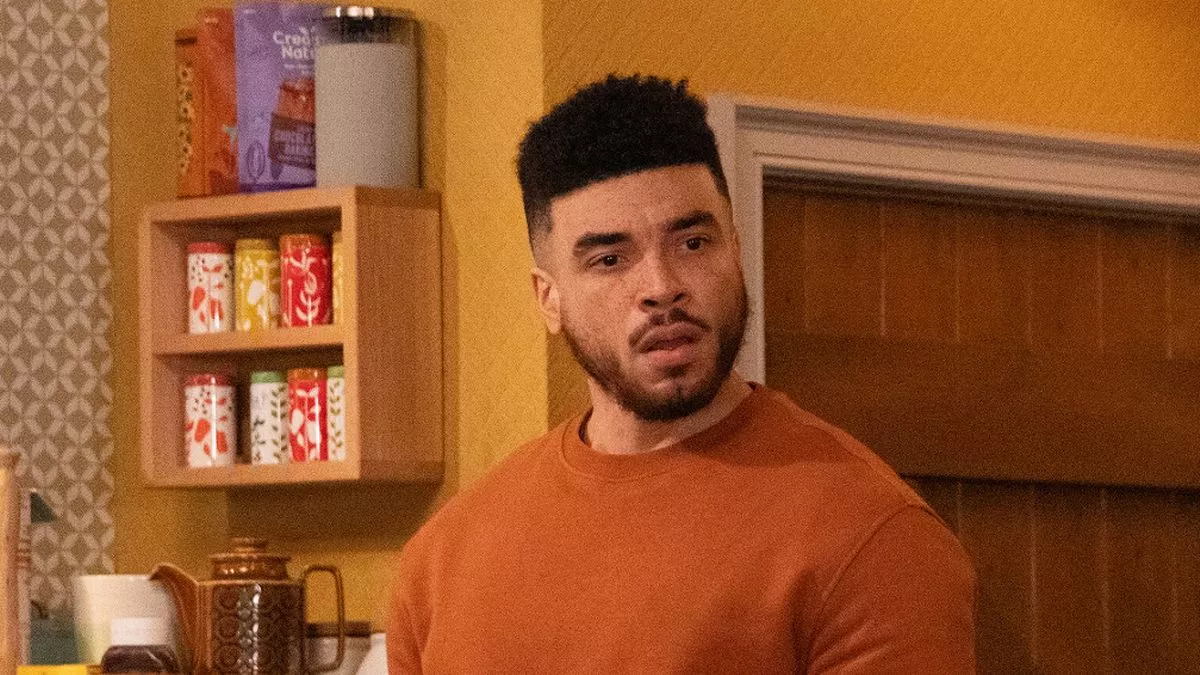 Emmerdale star lets slip what happened to Nate after finding out who k ...