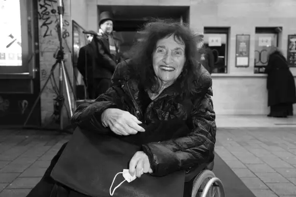 Schauspielerin Peggy Parnass ist tot - Daily News