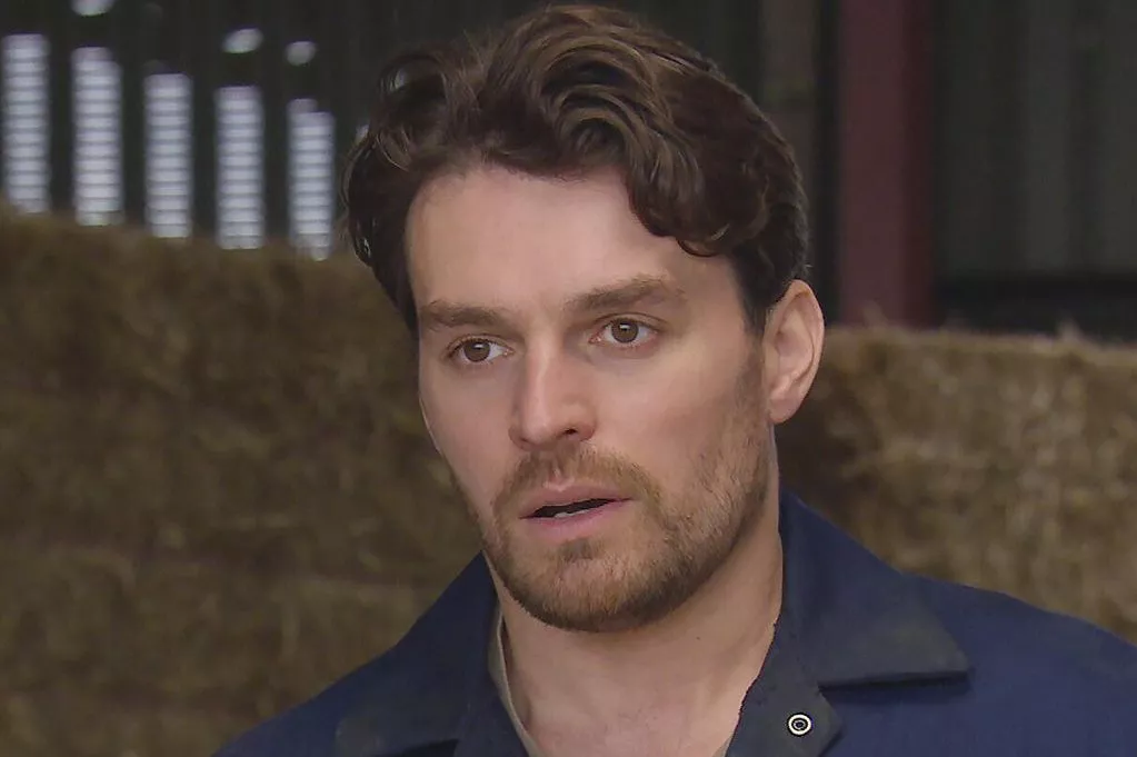 Emmerdale star teases Mackenzie's d.e.a.t.h as 'dangerous' John takes ...